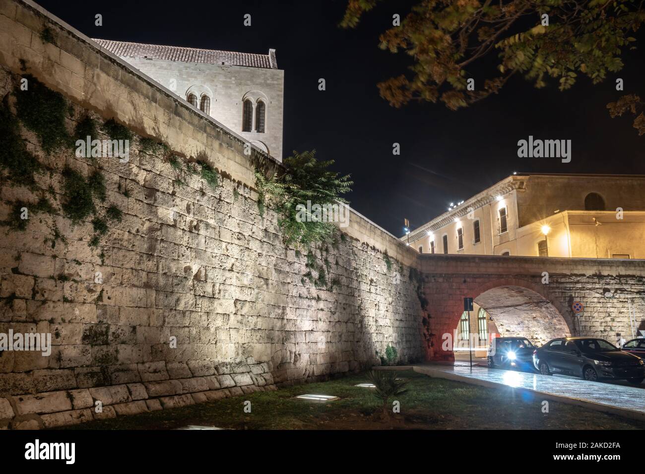 Bari centro storico hi-res stock photography and images - Alamy
