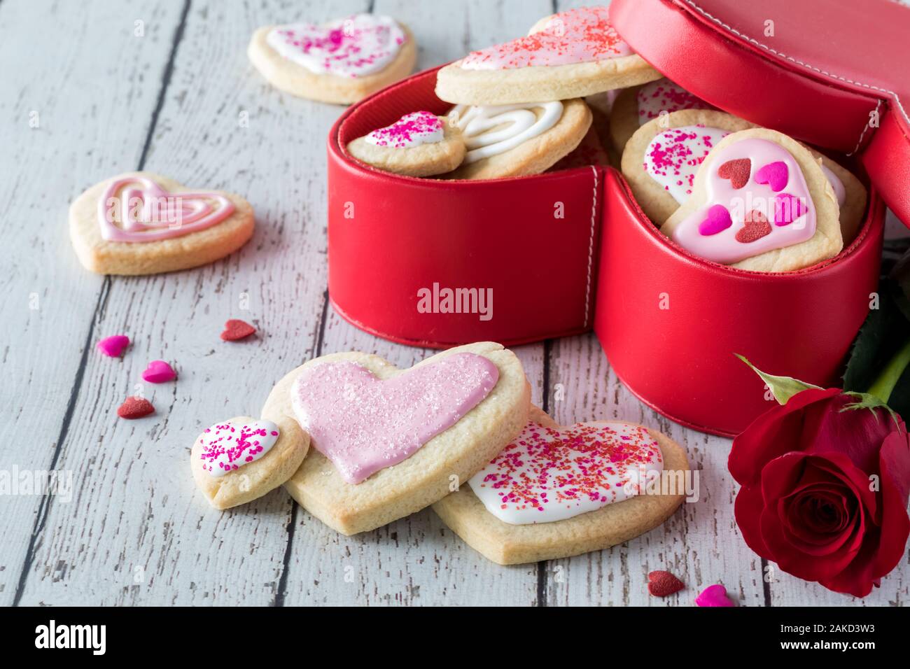 Heart shaped gift box filled with heart cookies Stock Photo - Alamy