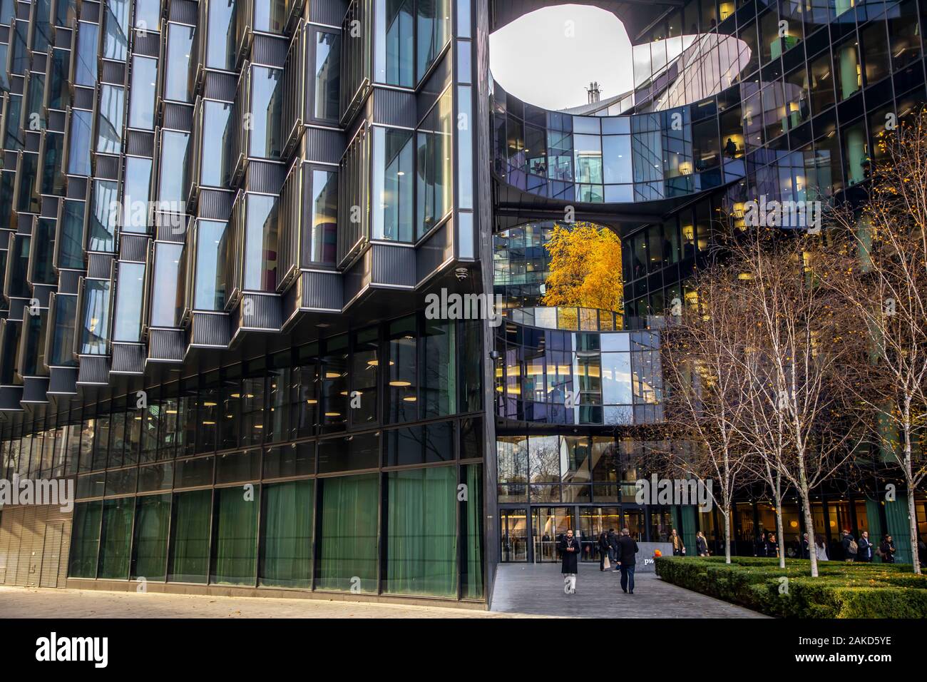 Pwc more london more london hi-res stock photography and images - Alamy