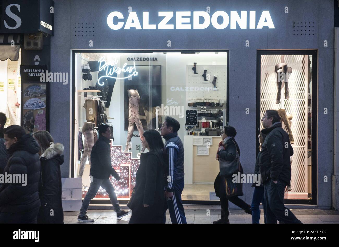 Calzedonia hi-res stock photography and images - Alamy