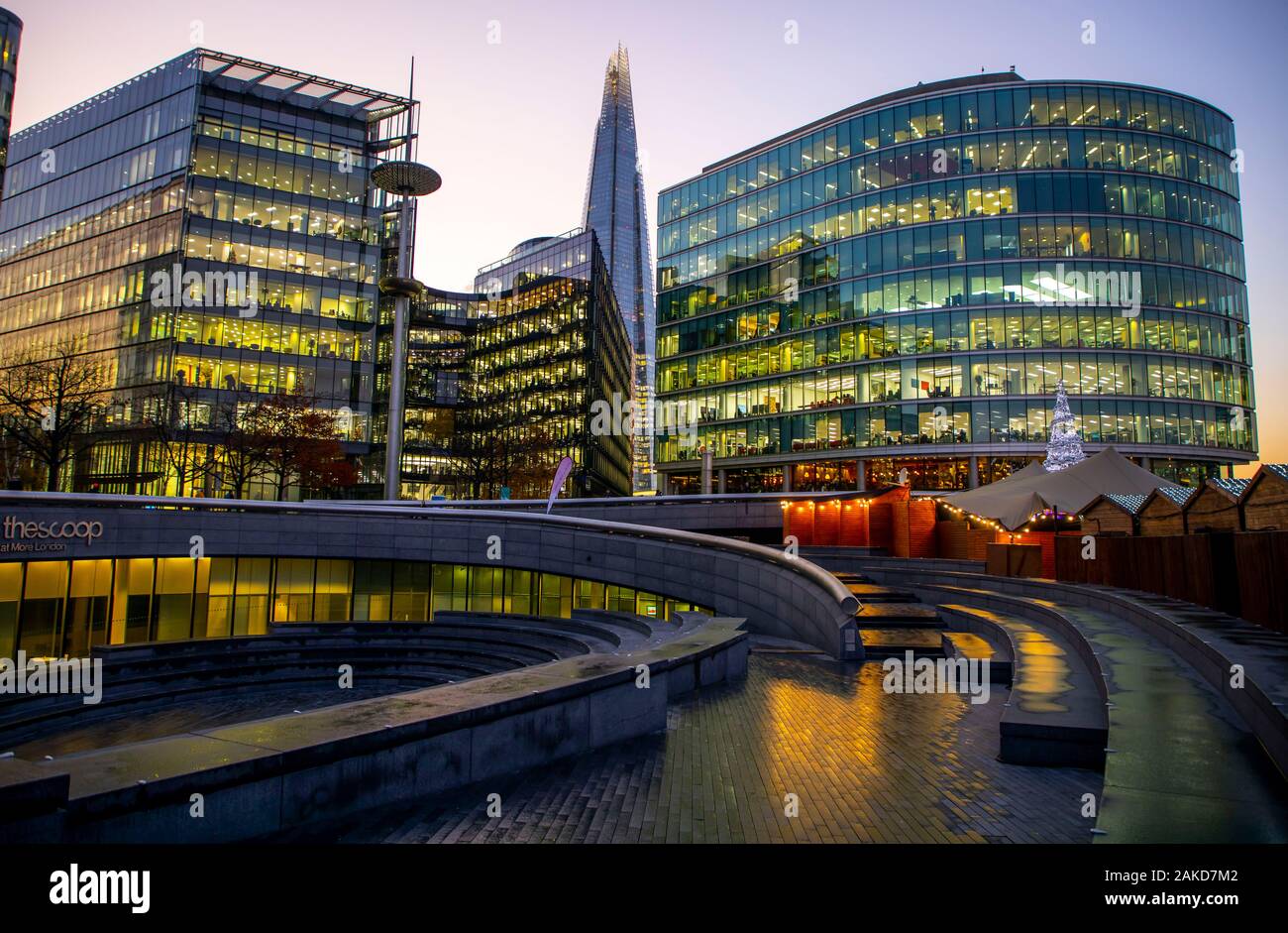 Skyline on the Thames, office building on the waterfront, The Shard ...