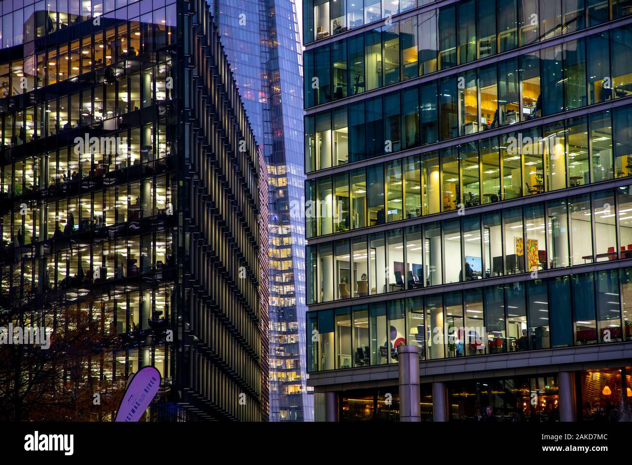 Skyline on the Thames, office building on the waterfront, The Shard ...