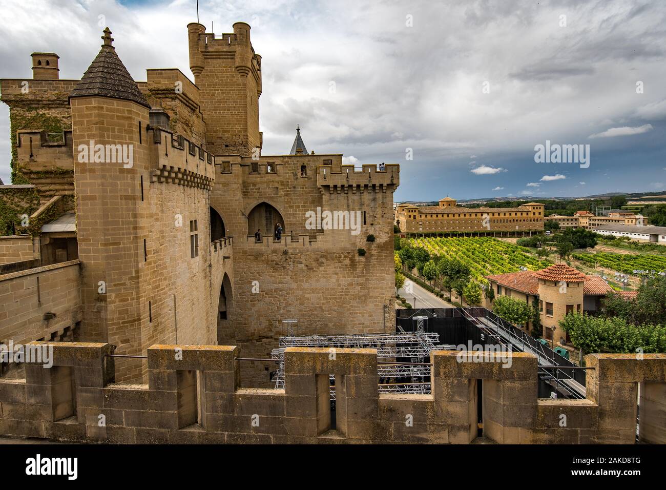 Walls of medieval castle in Olite, Spain Stock Photo - Alamy