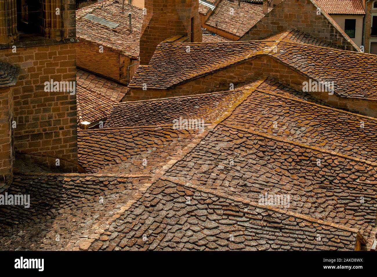 Clay roof tiles hi-res stock photography and images - Alamy