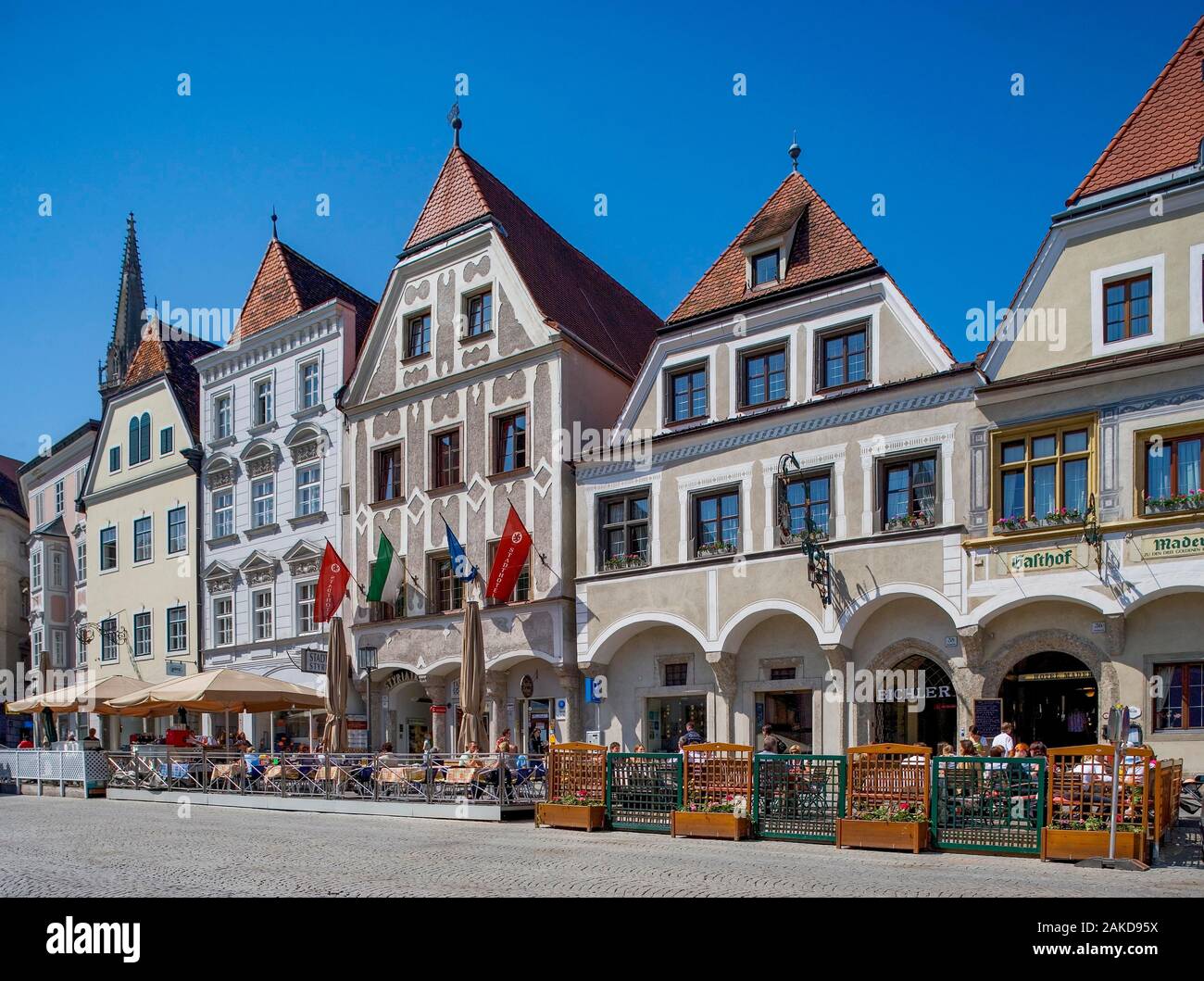 Old town, historic town houses, town square, Steyr, Upper Austria ...
