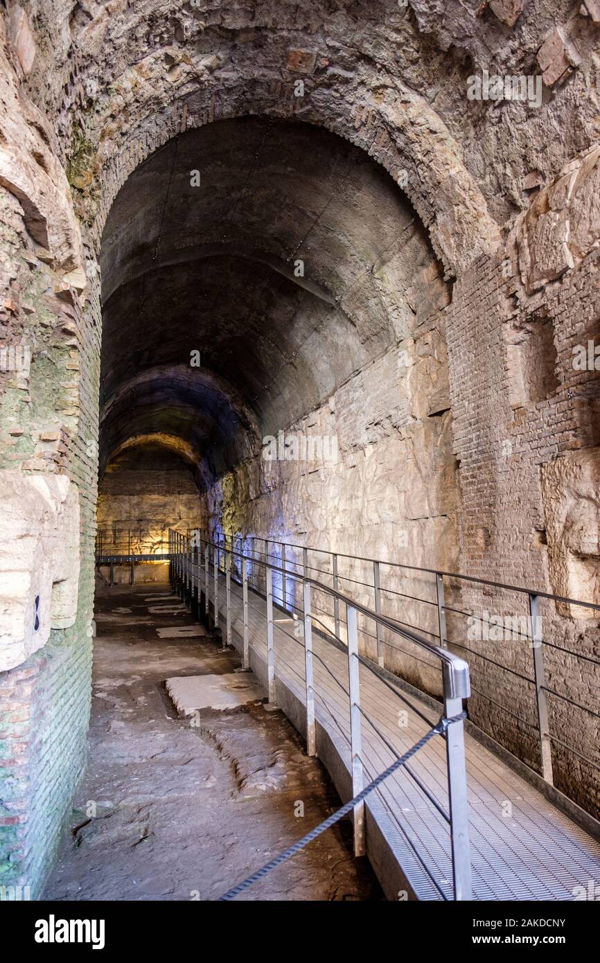 Ancient Rome buildings, Colosseum underground, Coliseum, Flavian ...