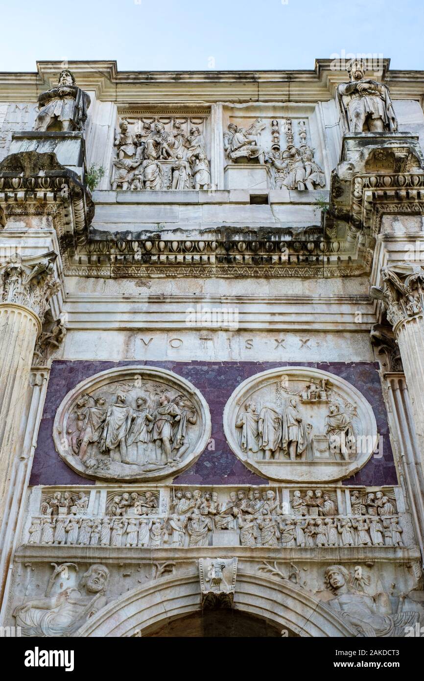 Ancient Rome buildings, closeup, details of Arch of Constantine North ...