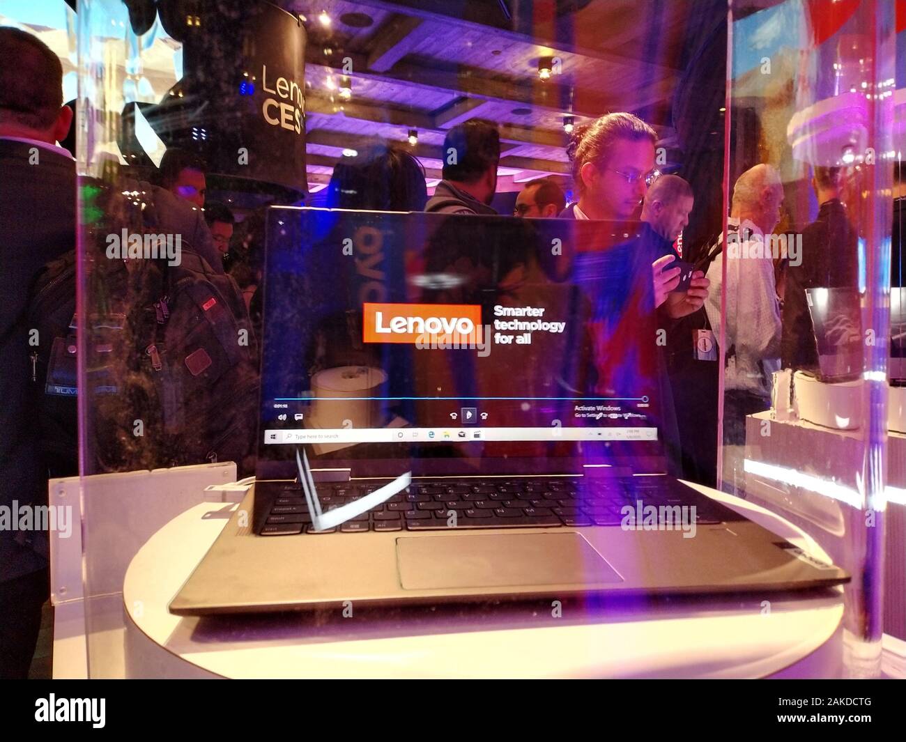 Worlds first computer hi-res stock photography and images - Alamy