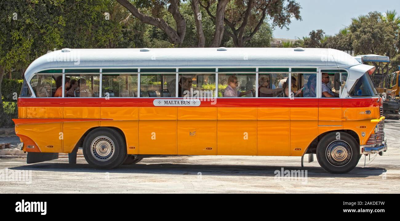 Maltese classic bus hi-res stock photography and images - Alamy