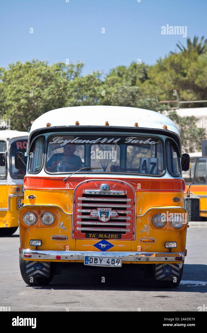 Traditional malta bus hi-res stock photography and images - Alamy