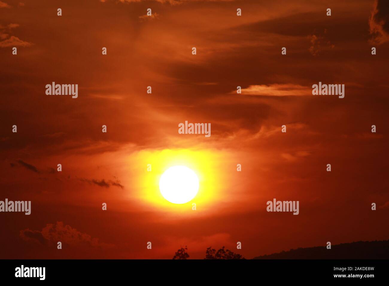 Beautiful colors of a sunset sky Stock Photo - Alamy