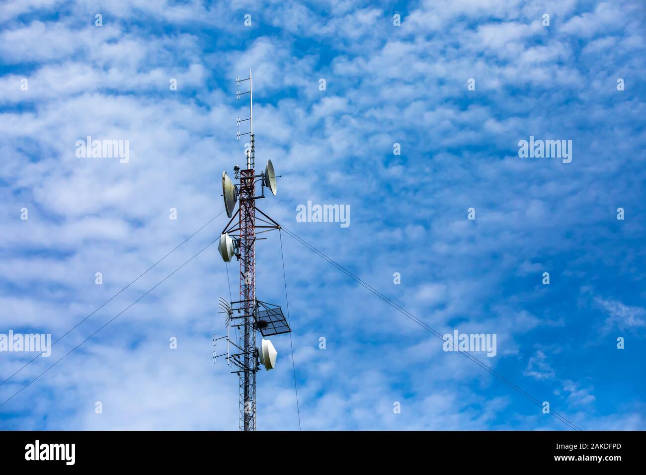 5g signals hi-res stock photography and images - Alamy