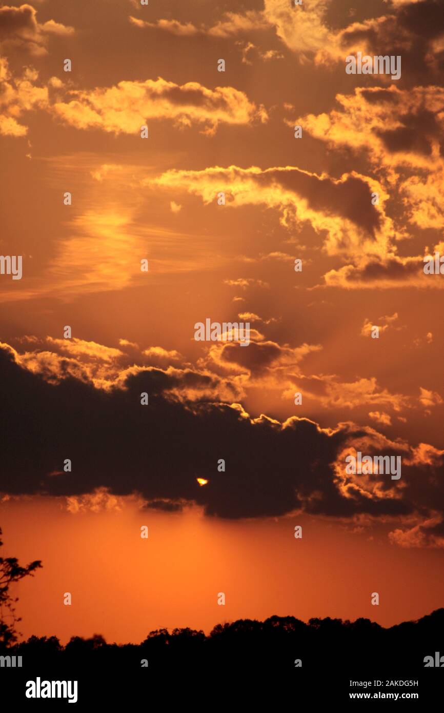 Spectacular sunset sky Stock Photo - Alamy