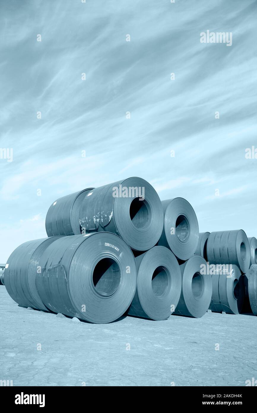 roll steel in harbor, Cold rolled steel coils Stock Photo - Alamy