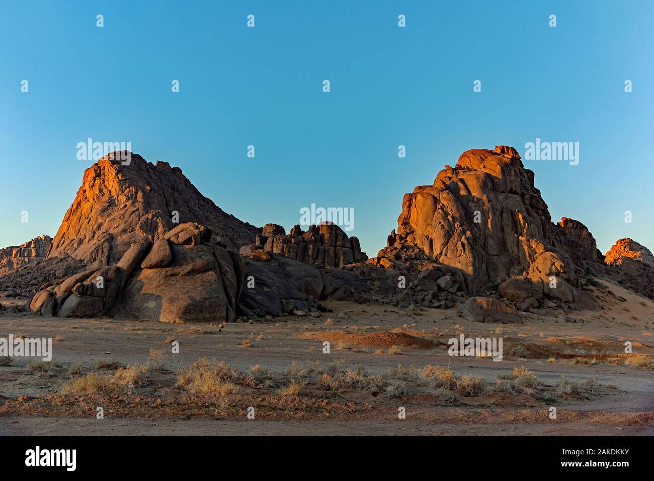 Warm desert colors hi-res stock photography and images - Alamy