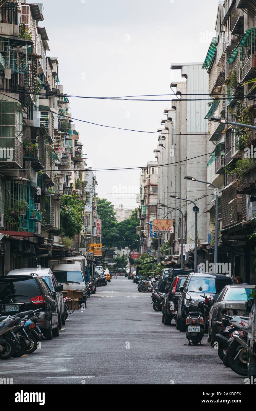 An empty urban backstreet in Taipei, Taiwan Stock Photo - Alamy