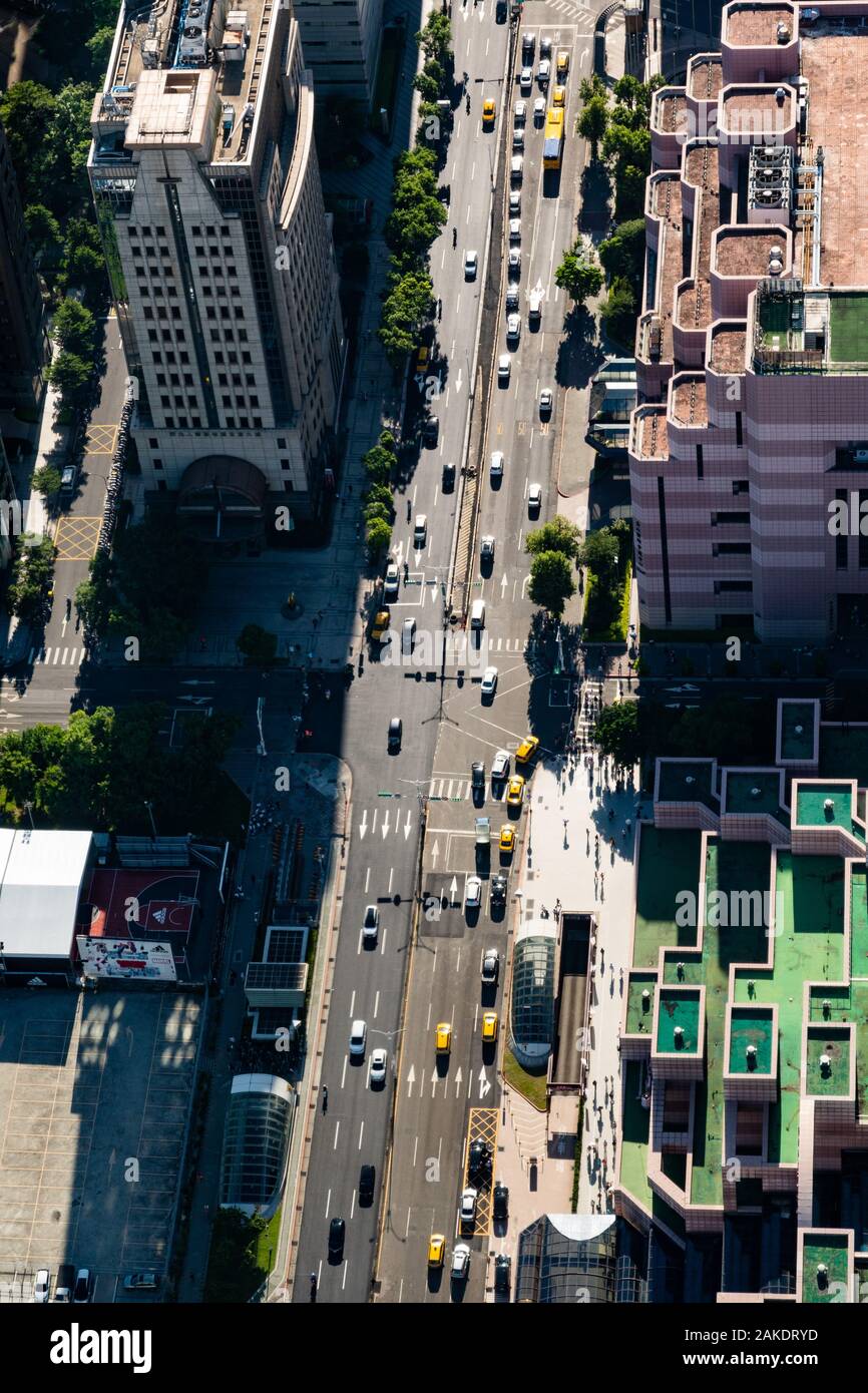 An aerial view of a road intersection in Taipei, Taiwan Stock Photo - Alamy