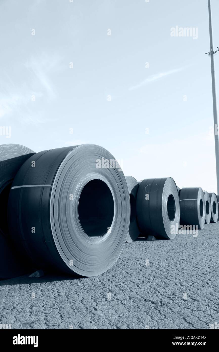 roll steel in harbor, Cold rolled steel coils Stock Photo - Alamy