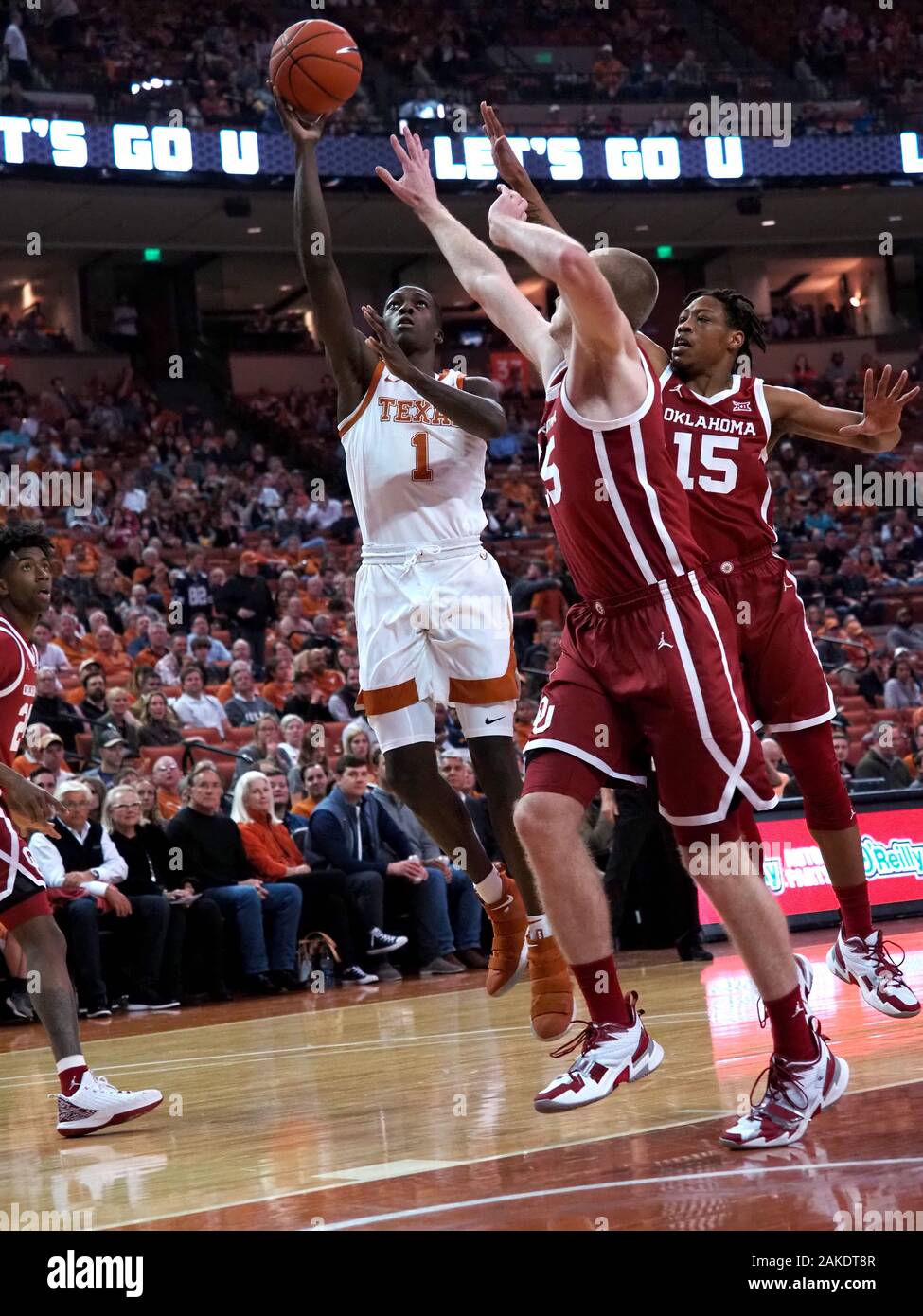Texas, USA. 8th Jan, 2020. Andrew Jones #1 of the Texas Longhorns in ...