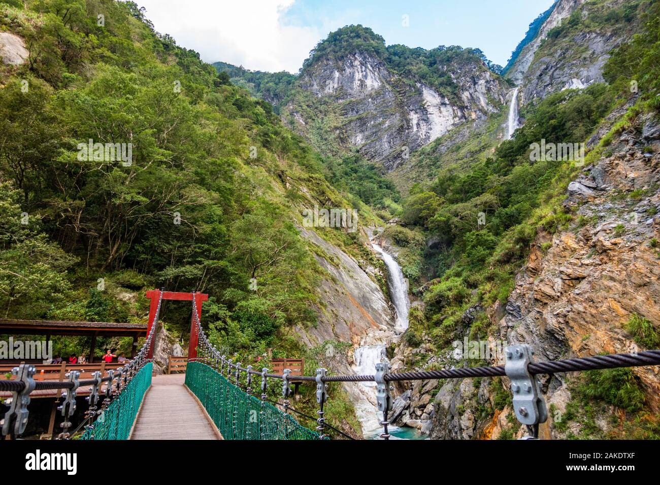 The Baiyang Suspension Bridge near Baiyang Falls, Taroko National Park ...