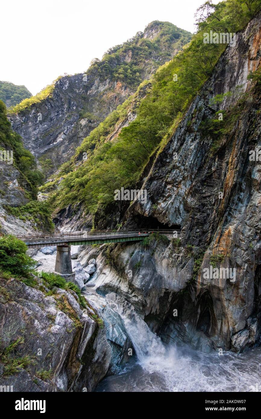 Taroko national park waterfall hi-res stock photography and images - Alamy