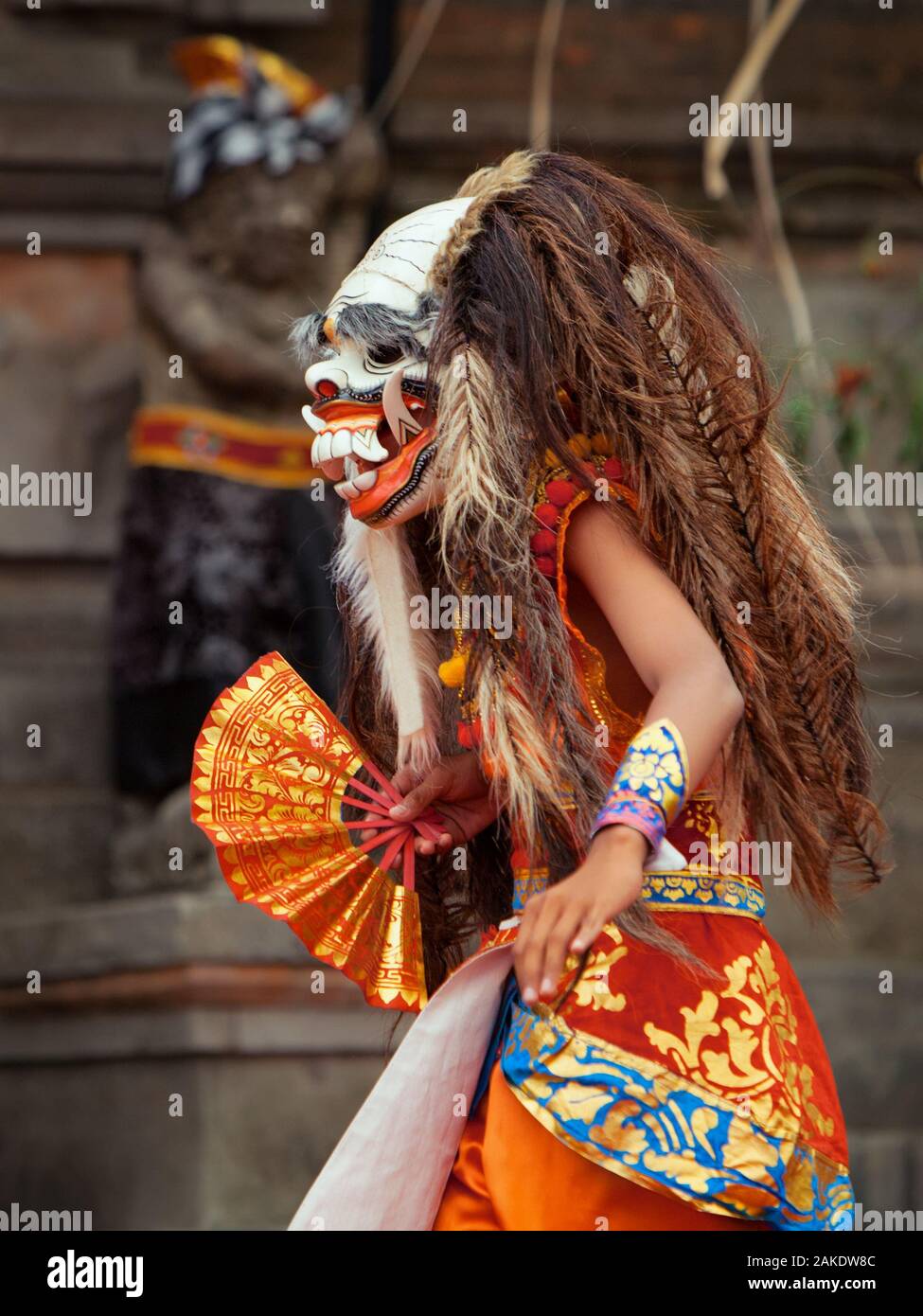 Dancer in demon Rangda traditional mask - evil spirit of Bali isalnd ...