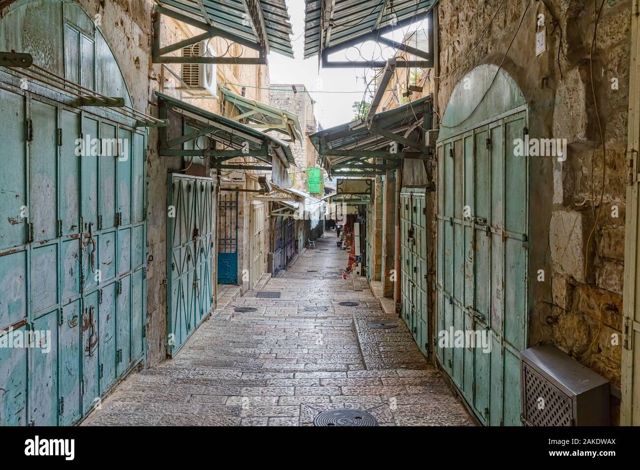 Windows jerusalem old city hi-res stock photography and images - Alamy