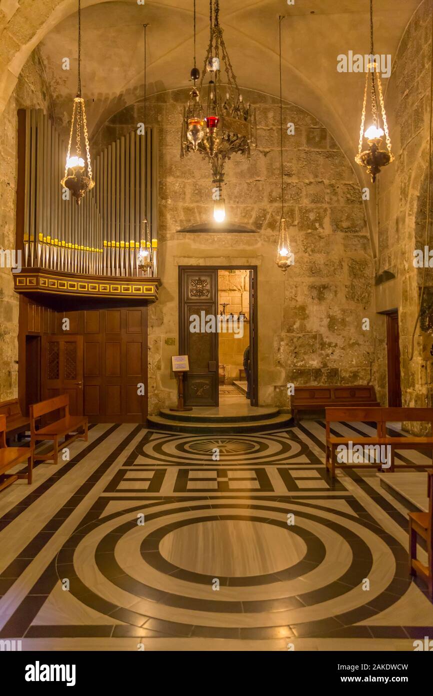 Interior temple church middle temple hi-res stock photography and ...