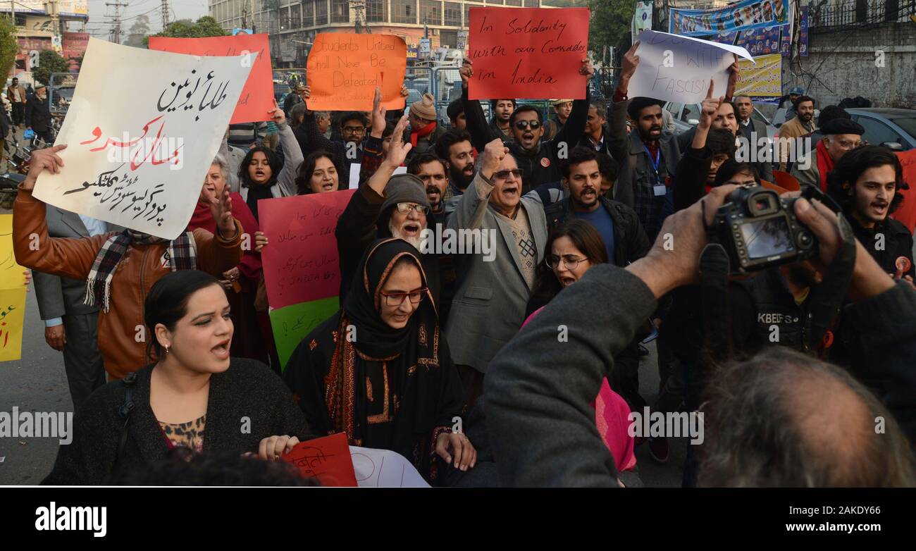 Lahore, Pakistan. 08th Jan, 2020. Pakistani students from different ...