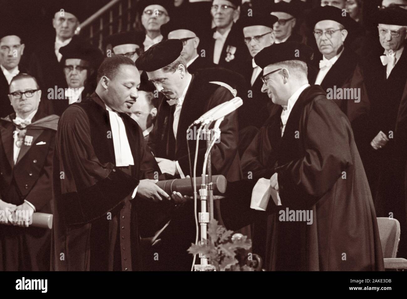 Honorary doctorate rev hi-res stock photography and images - Alamy