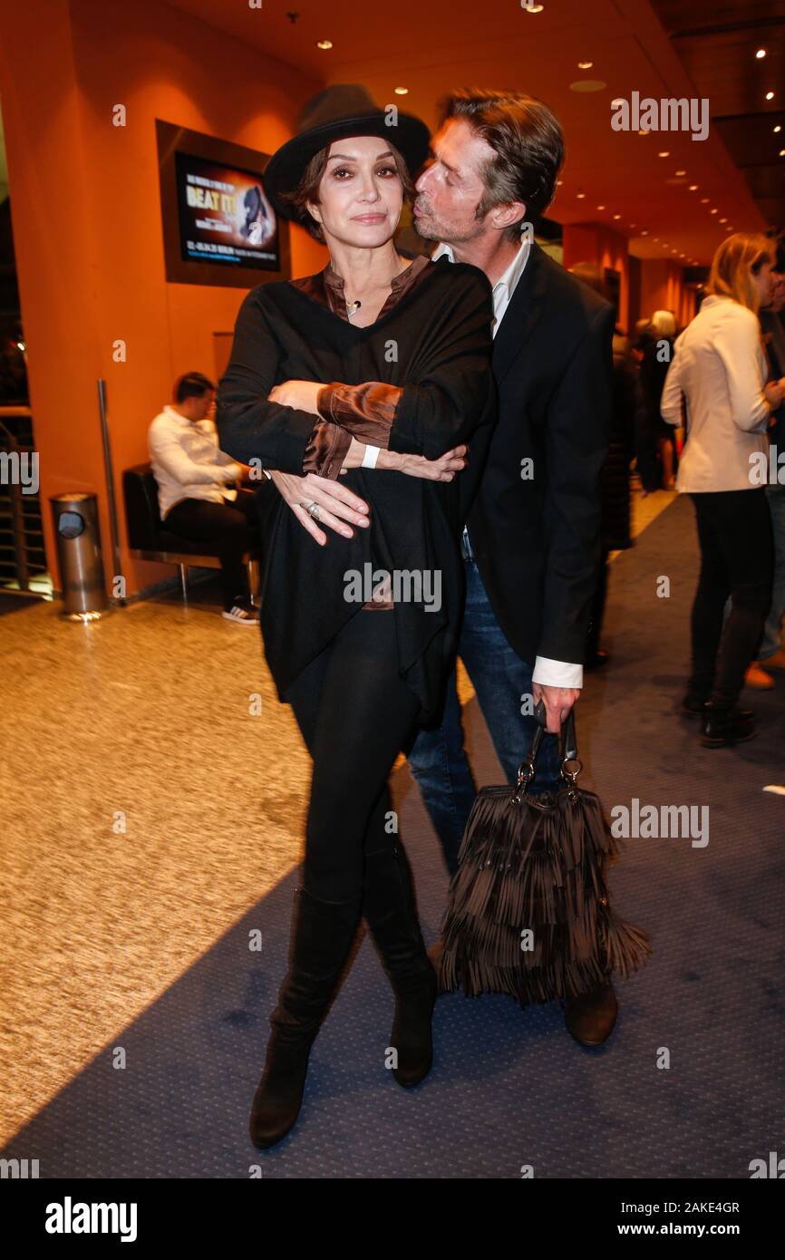 Berlin, Germany. 08th Jan, 2020. Anouschka Renzi and friend Marc ...