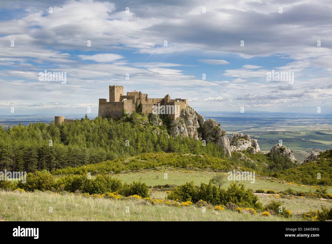 Loarre castle hi-res stock photography and images - Alamy