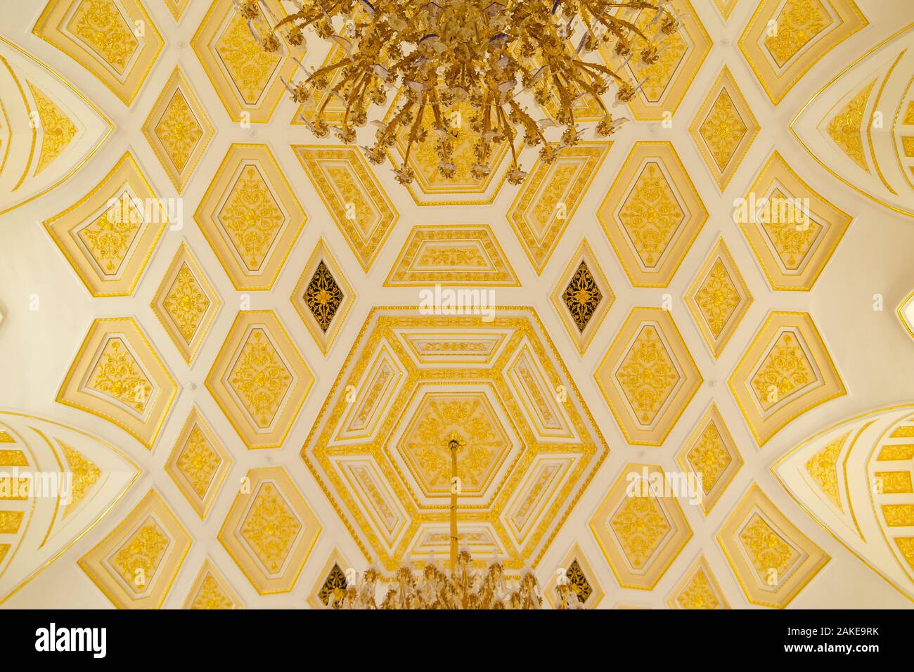 Golden ceiling of State historical and architectural museum reserve ...