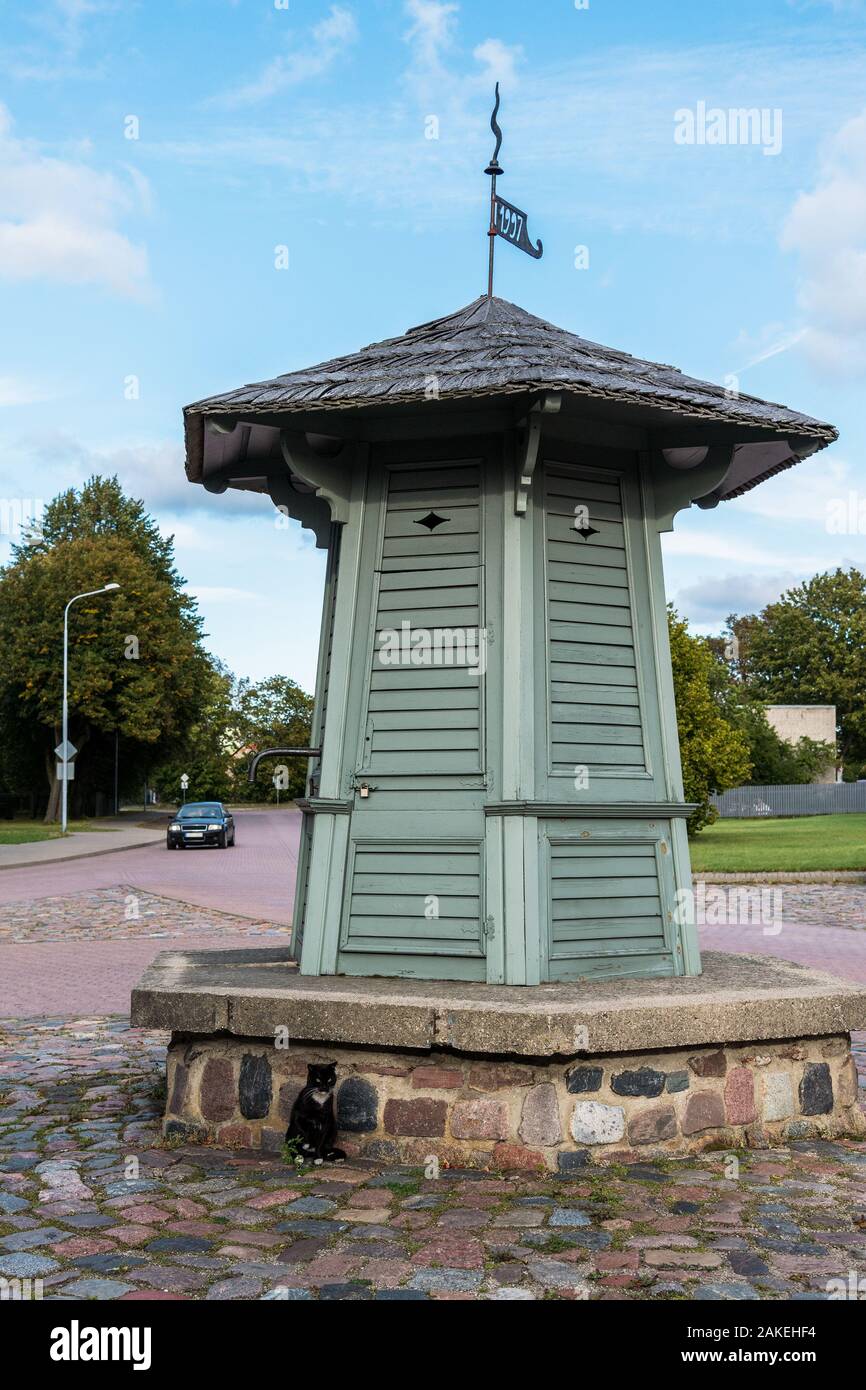 Tank of public water on a street in downtown Stock Photo - Alamy