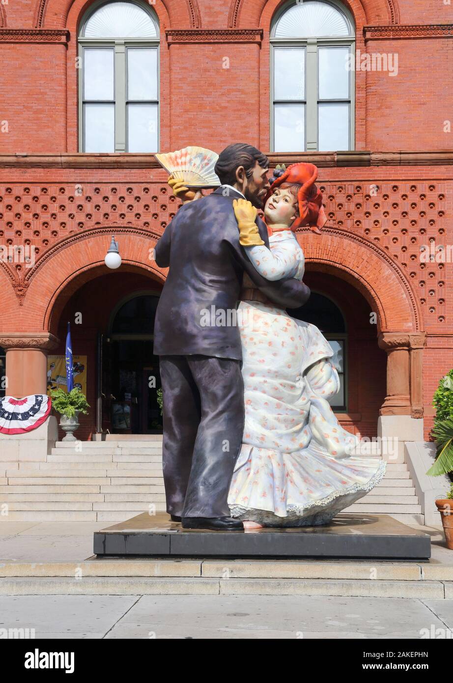 key west statues at the southern end of the florida keys Stock Photo ...