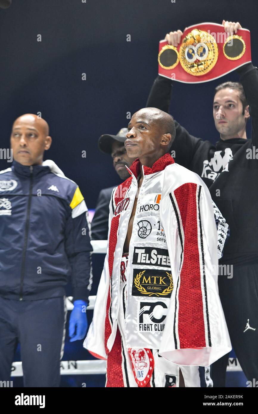 South Africa's Moruti Mthalane before the IBF flyweight title boxing ...