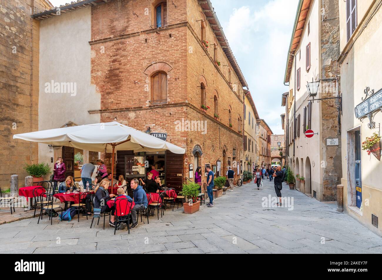 Old town of Pienza in Tuscany of Italy. Buildings and streets of the ...