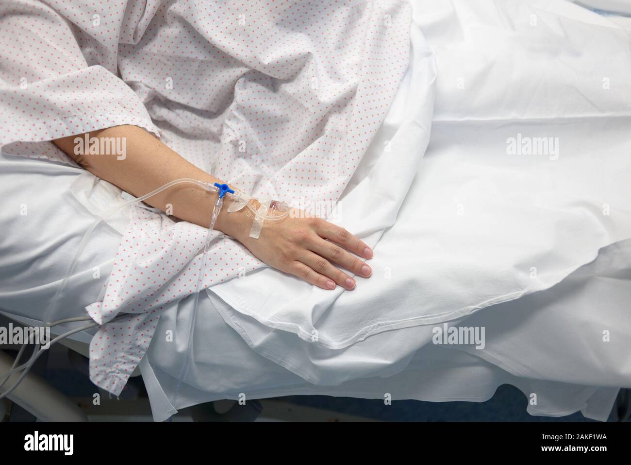 Woman in hospital with serum Stock Photo - Alamy