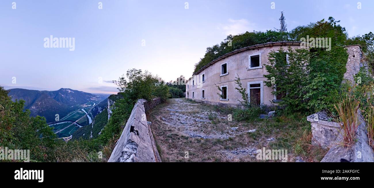 The barracks of the Italian fort of Cimo Grande. On the left the Adige ...