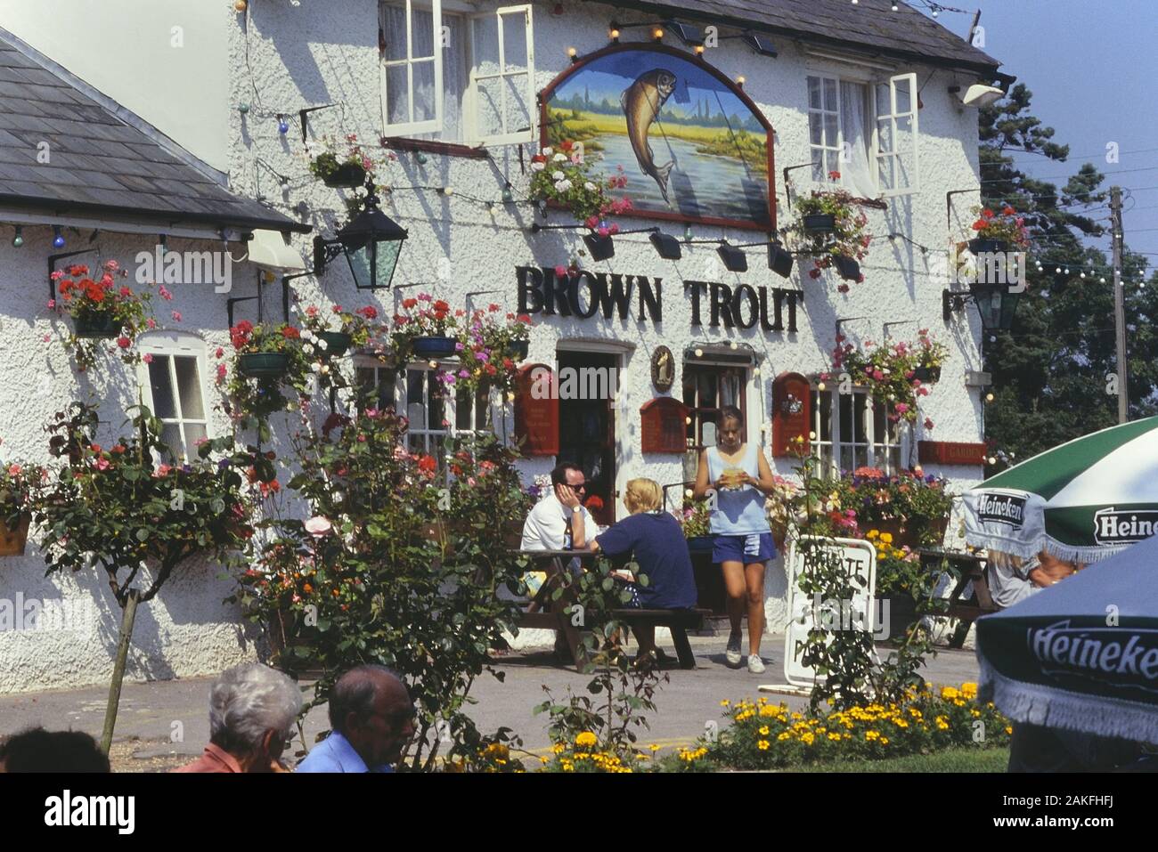 Trout tavern hi-res stock photography and images - Alamy