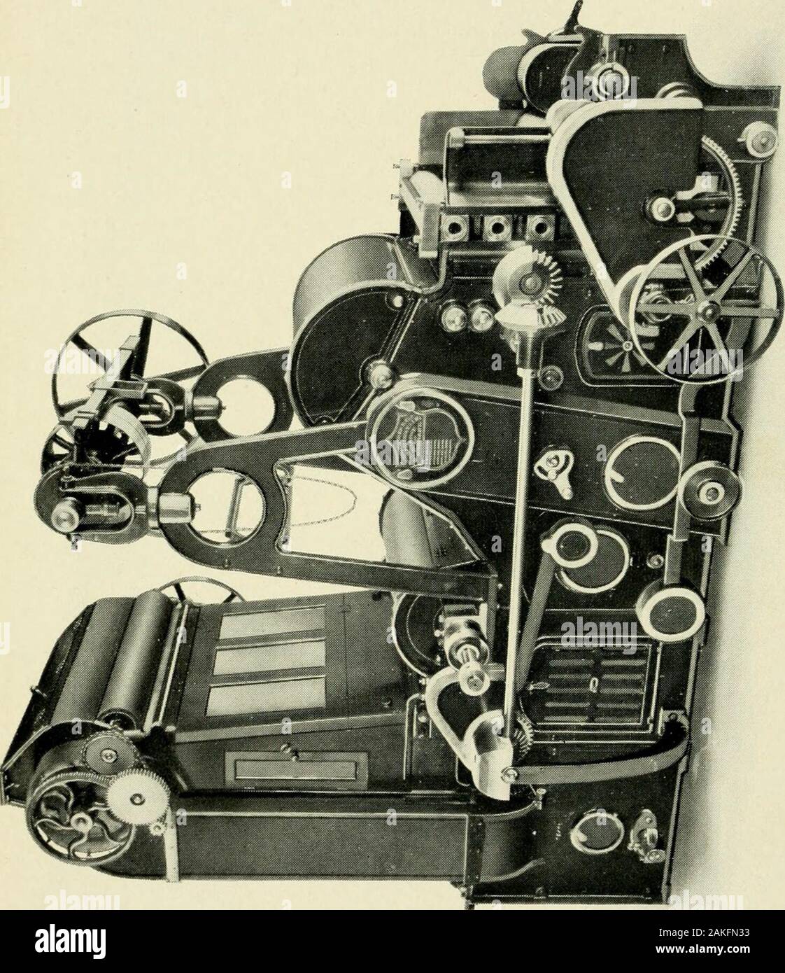 Carding and roving cotton hi-res stock photography and images - Alamy