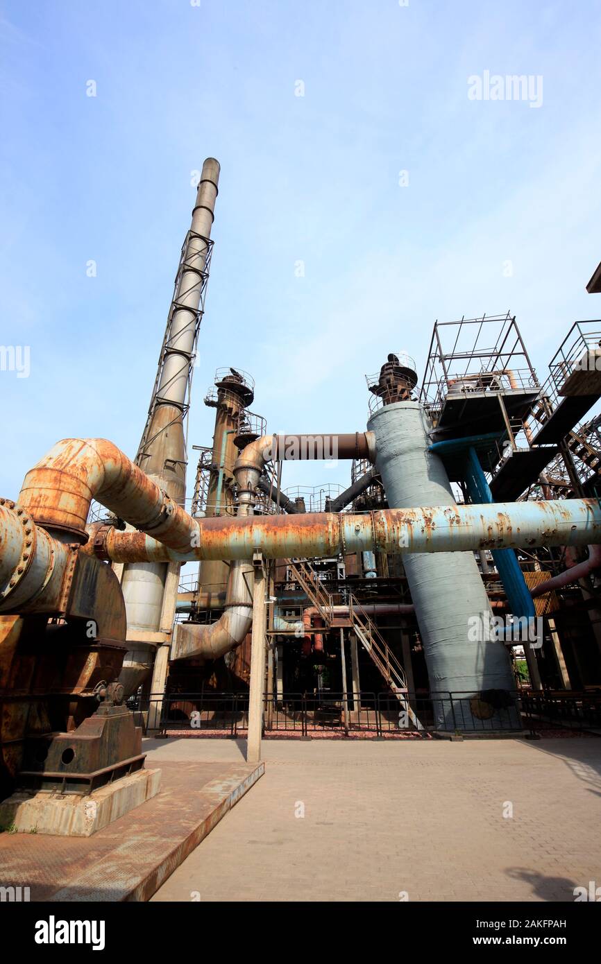 China coal power station construction hi-res stock photography and ...