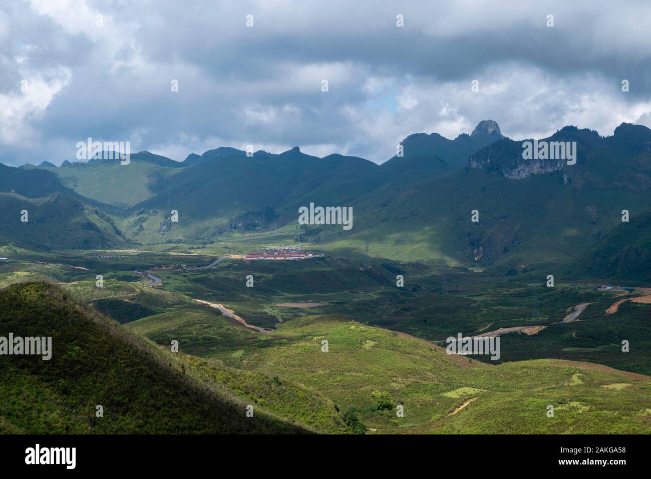 Highway 13 hi-res stock photography and images - Alamy