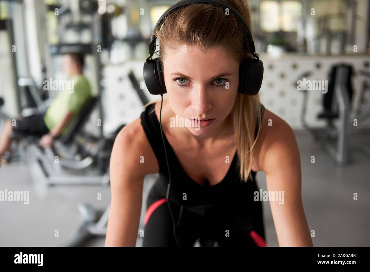 Fat woman working out gym hi-res stock photography and images - Alamy