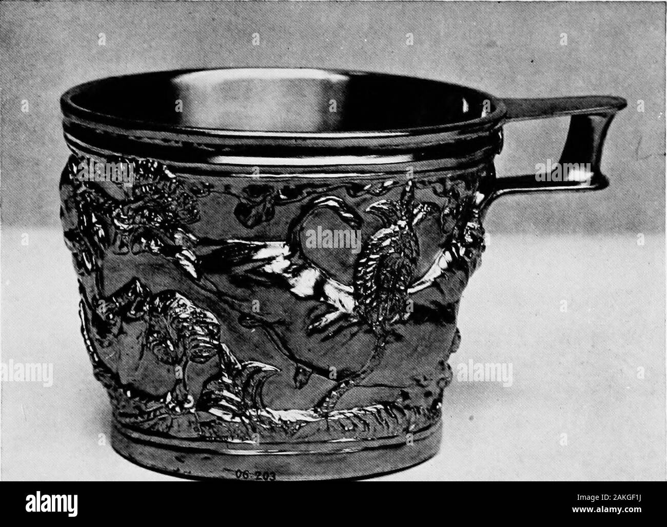 Vaphio cup hi-res stock photography and images - Alamy