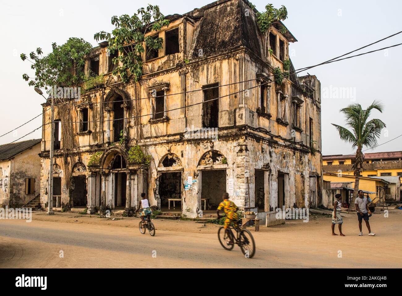Ivory Coast, Grand Bassam, old colonial house Stock Photo - Alamy