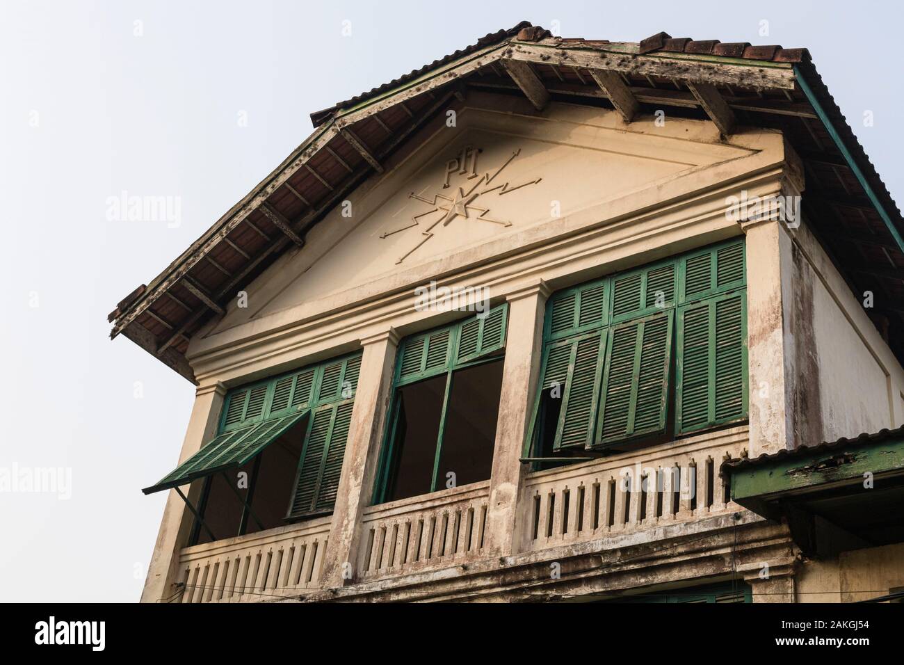 Ivory Coast, Grand Bassam, old colonial house Stock Photo - Alamy