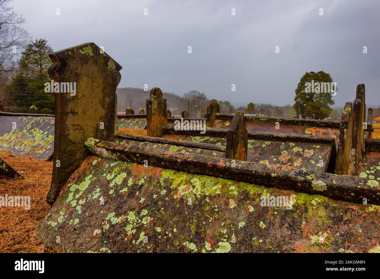 Sparta,Tennessee,USA-December 29, 2019: Tent graves of the 1800's in Mt ...