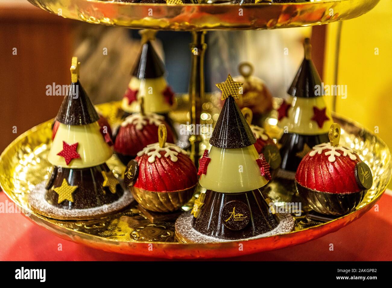 France, Somme, Amiens, The Christmas market in Amiens Stock Photo - Alamy