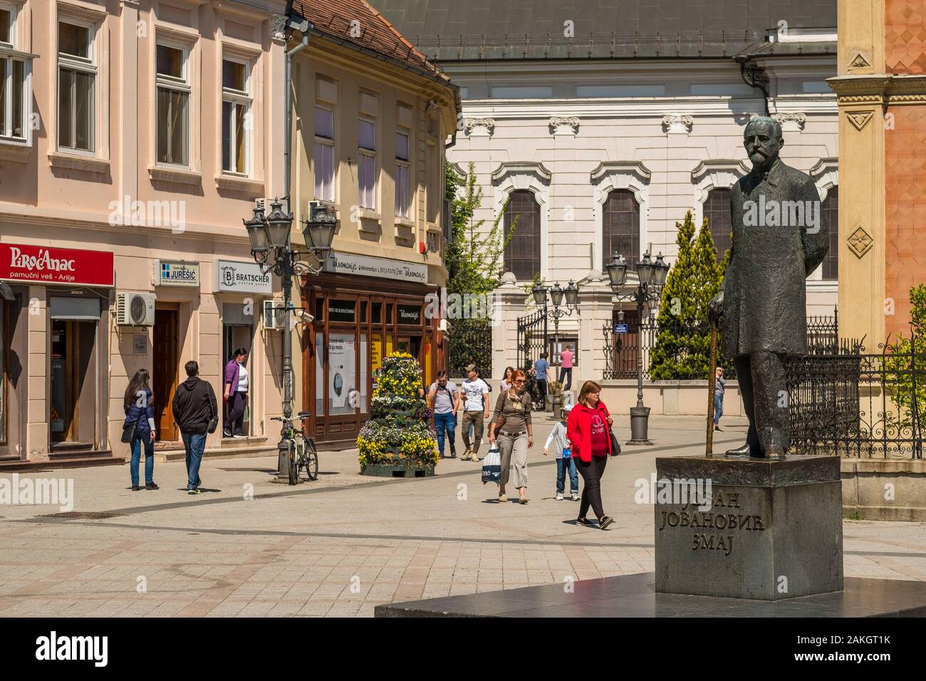 Sad statue hi-res stock photography and images - Alamy
